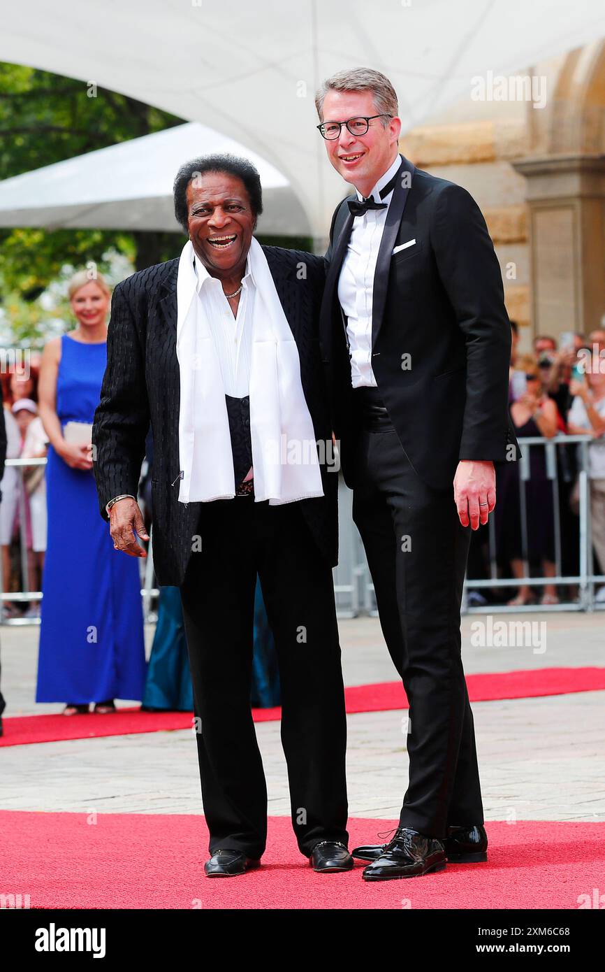 Roberto Blanco Schlagersänger und Markus Blume Bayerischer ...