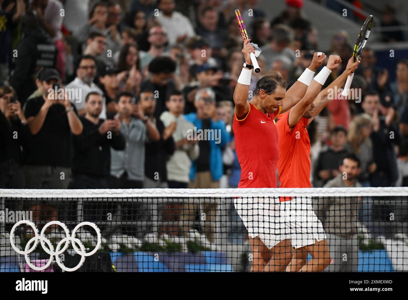 Carlos alcaraz e rafael nadal della spagna parigi 2024 -Fotos und -Bildmaterial in hoher ...