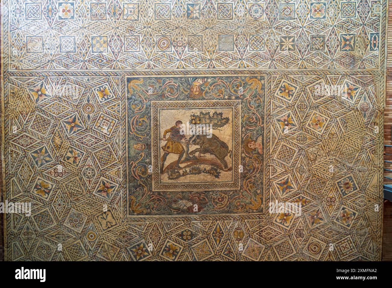 Großes altes römisches Mosaik im Merida National Museum of Roman Art ...