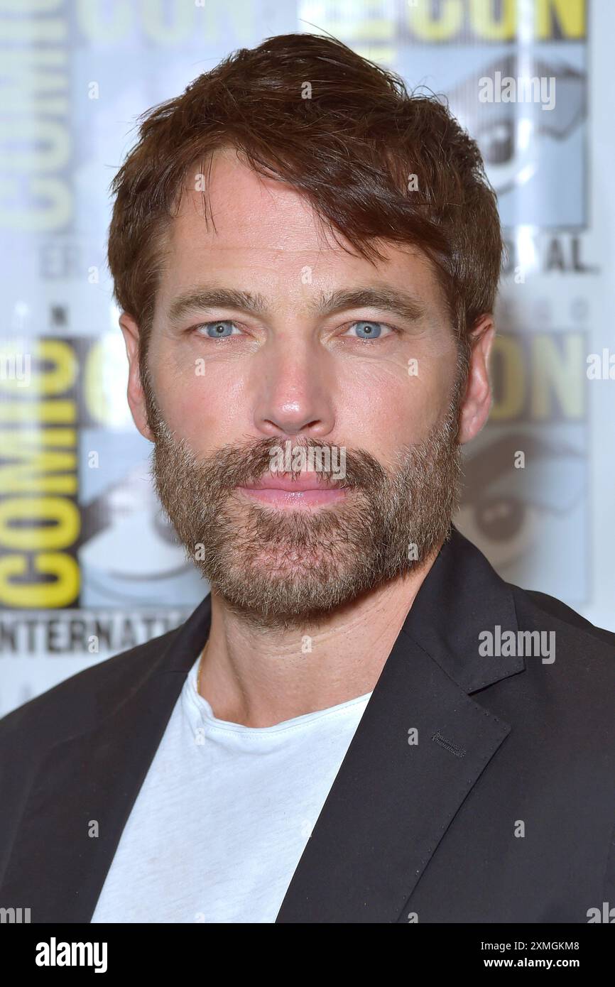 Tim Rozon beim Photocall zu Tubi Fernsehfilm 'Wynonna Earp: Vengeance ...