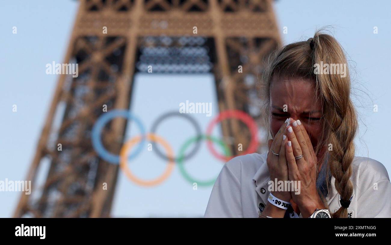 Paris, Frankreich. Juli 2024. Mountain Bike Damen Cross-Country-Goldmedaillengewinnerin Pauline ...