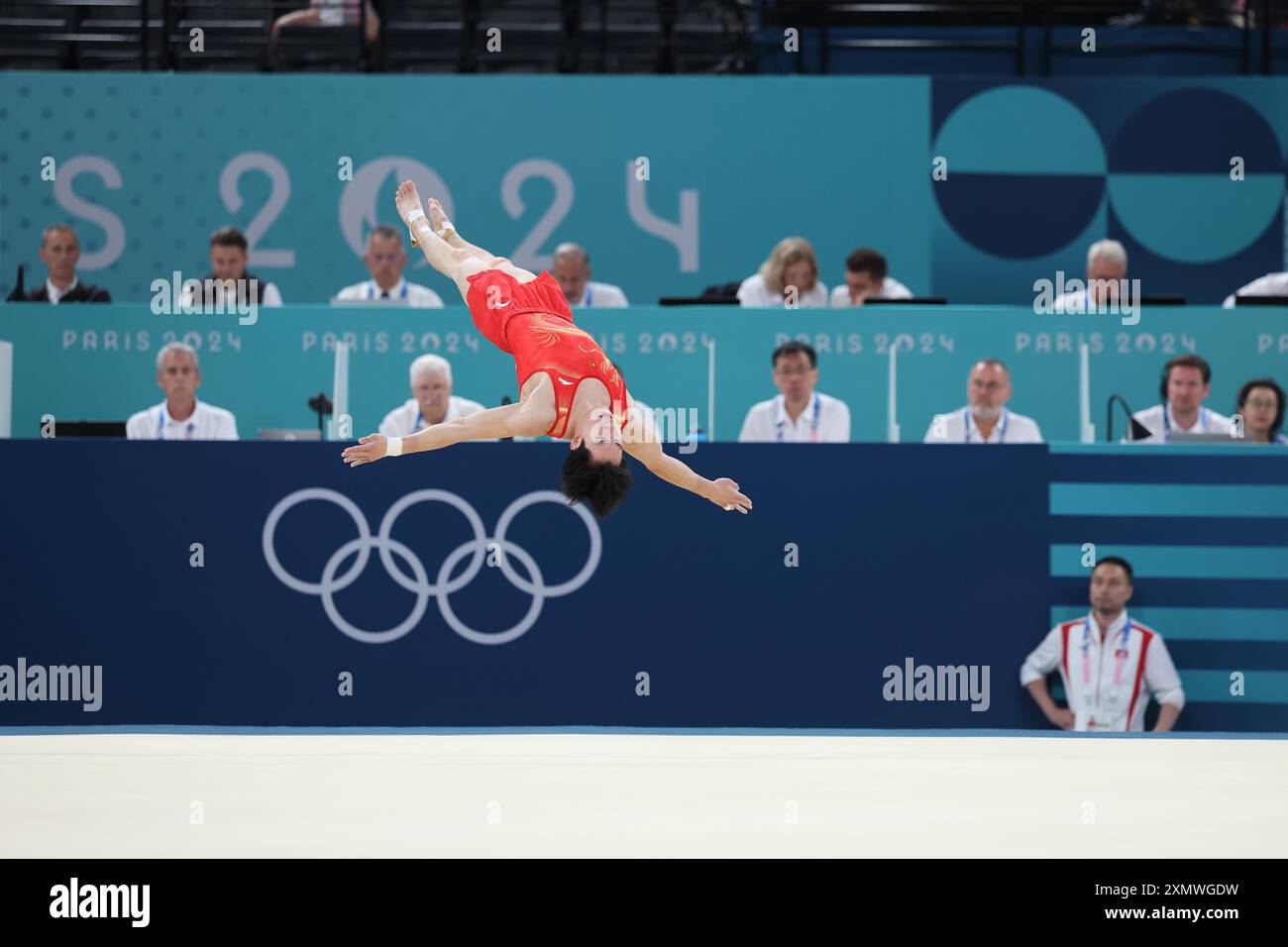 **CHINESISCHES FESTLAND, HONGKONG, MACAU UND TAIWAN OUT** das Team ...