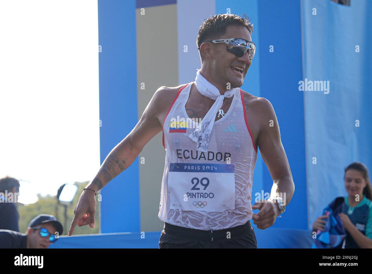 Brian Daniel Pintado, of Ecuador, celebrates after winning the gold ...