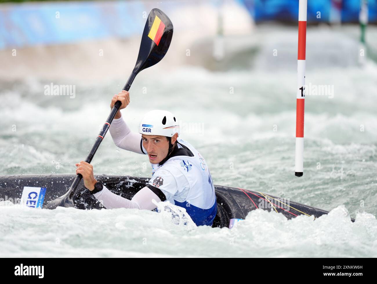 Der Deutsche Noah Hegge beim Halbfinale der Männer im Kayak-Einzel ...