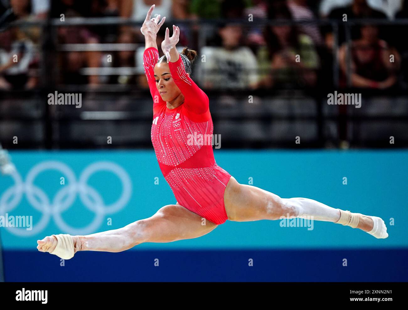 Die britische Georgia-Mae Fenton beim All-Around-Finale der Frauen in ...