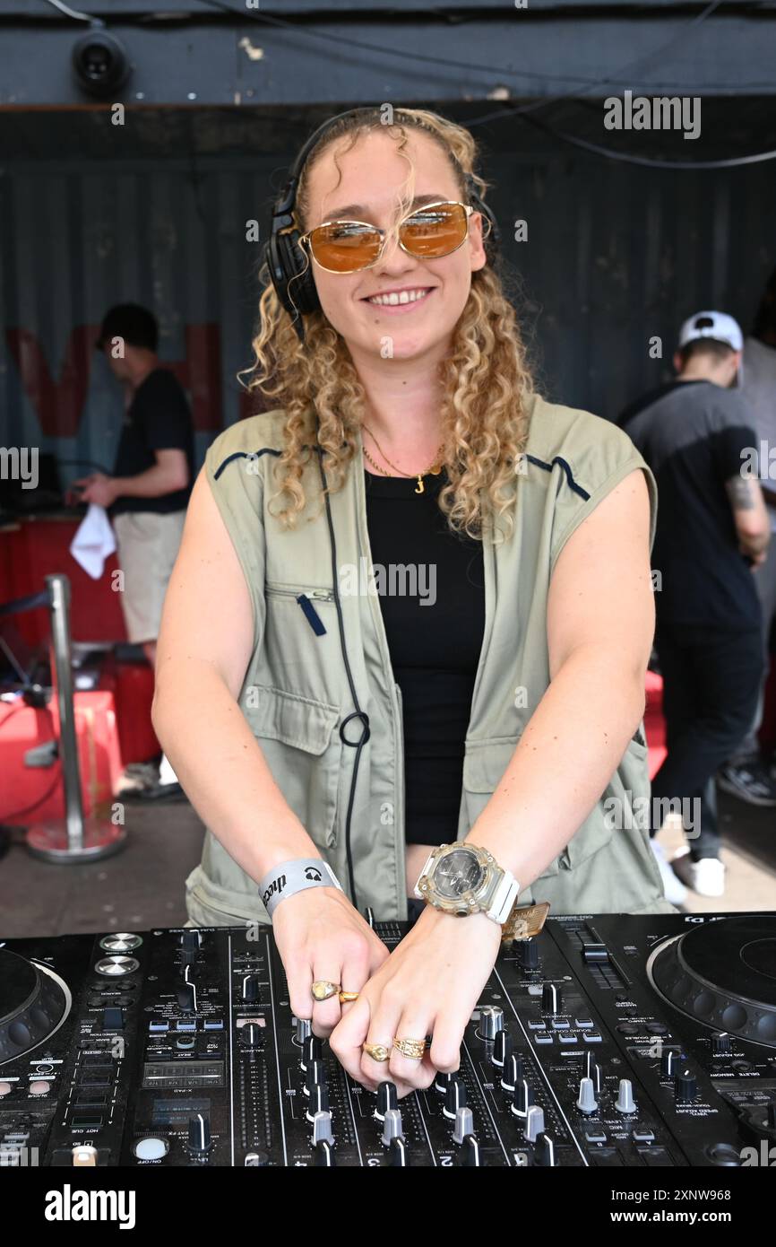 LONDON, ENGLAND: 2. August 2024: Jojo Deevoy tritt beim Cloud X ...