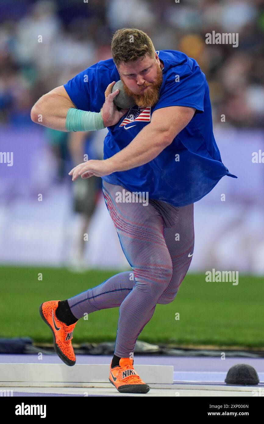 Ryan Crouser vom Team USA tritt bei den Olympischen Sommerspielen 2024 ...