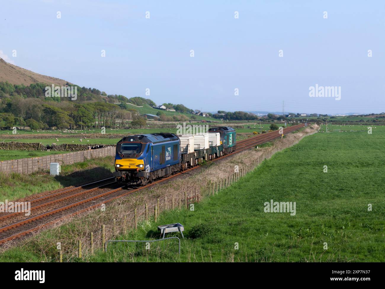 07/05/2024 Whitbeck (nördlich von Silecroft) 68007 Valiant + 68004 ...