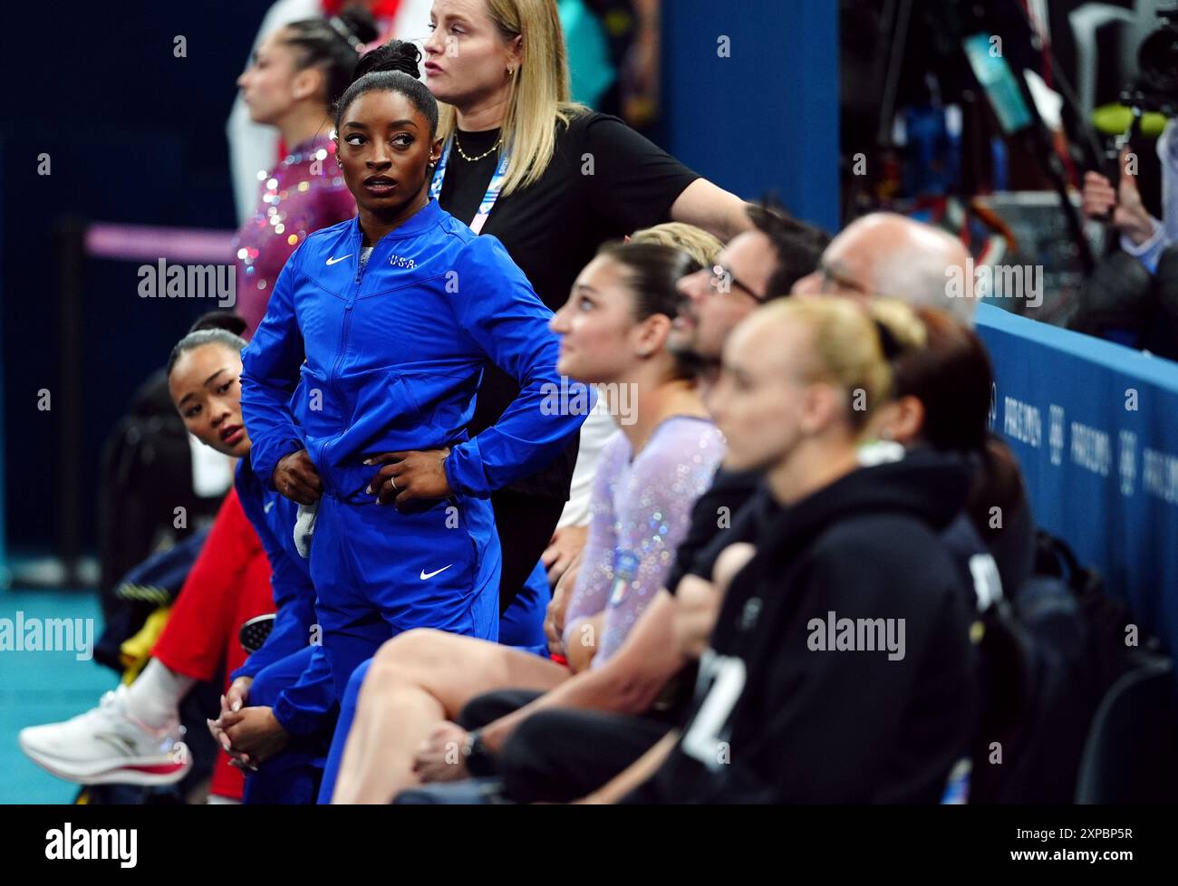 Die US-amerikanische Simone Biles folgt dem Finale der Frauen ...