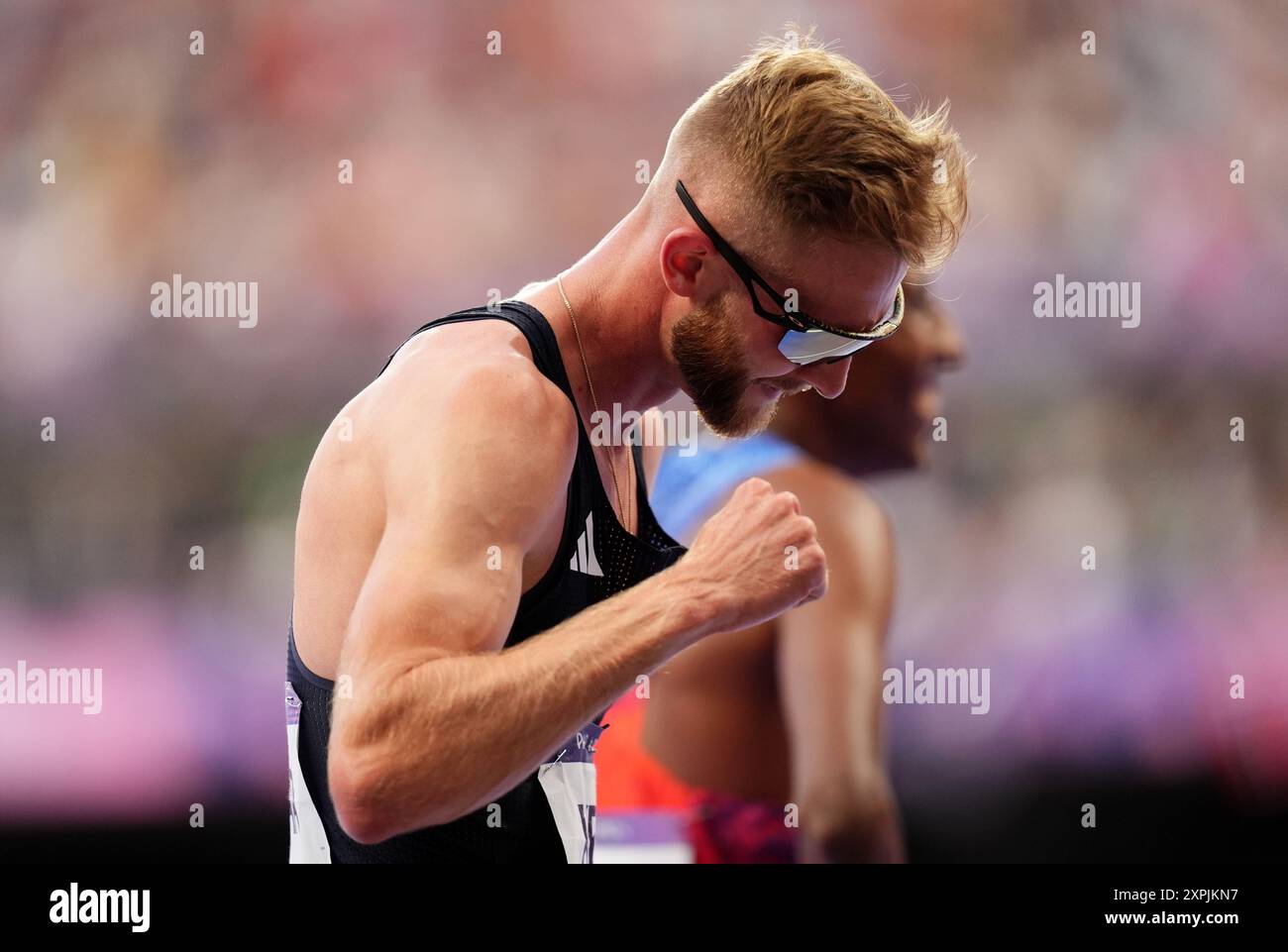 Der Brite Josh Kerr folgte dem 1500-m-Finale der Männer im Stade de ...