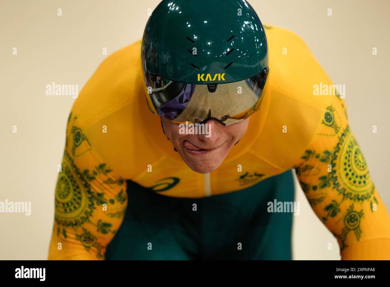 Matthew Richardson of Australia competes on his way to set the new ...