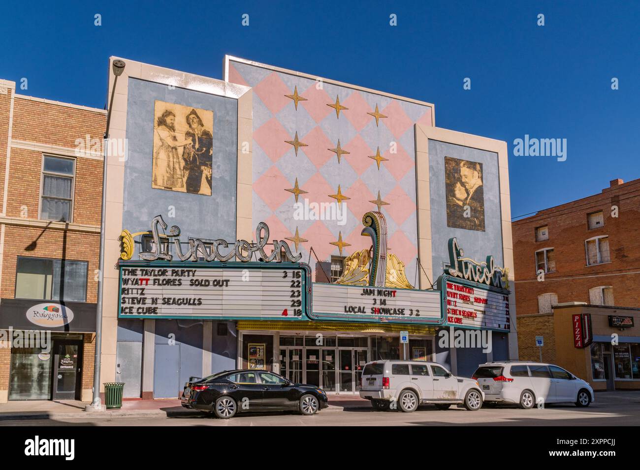 Cheyenne, WY, USA-1. März 2024: Historisches Theater im Stadtteil der ...