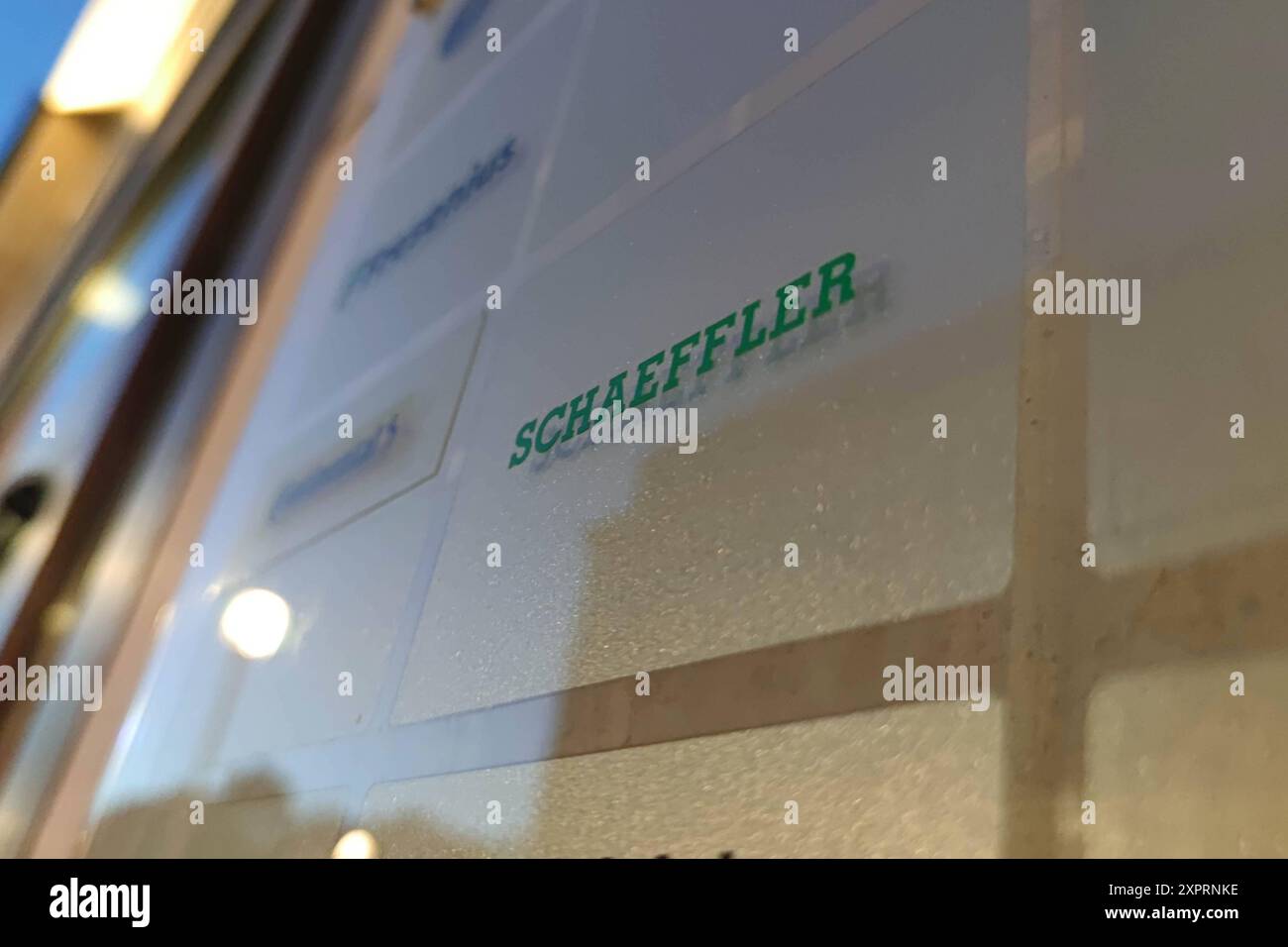 Schaeffler logo -Fotos und -Bildmaterial in hoher Auflösung – Alamy