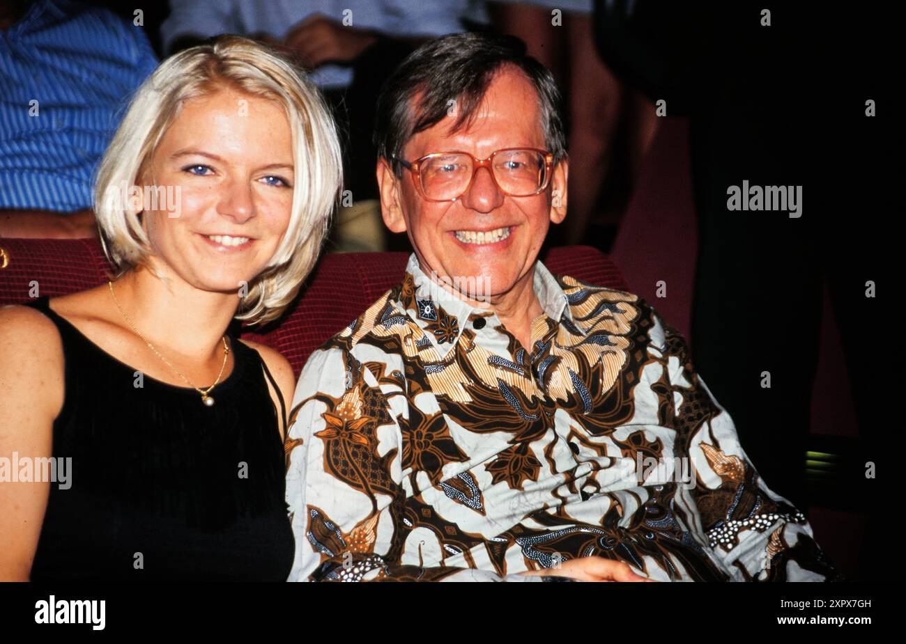 Kabarettist Herbert Feuerstein mit Ehefrau Grit Bergmann, um 1994 ...