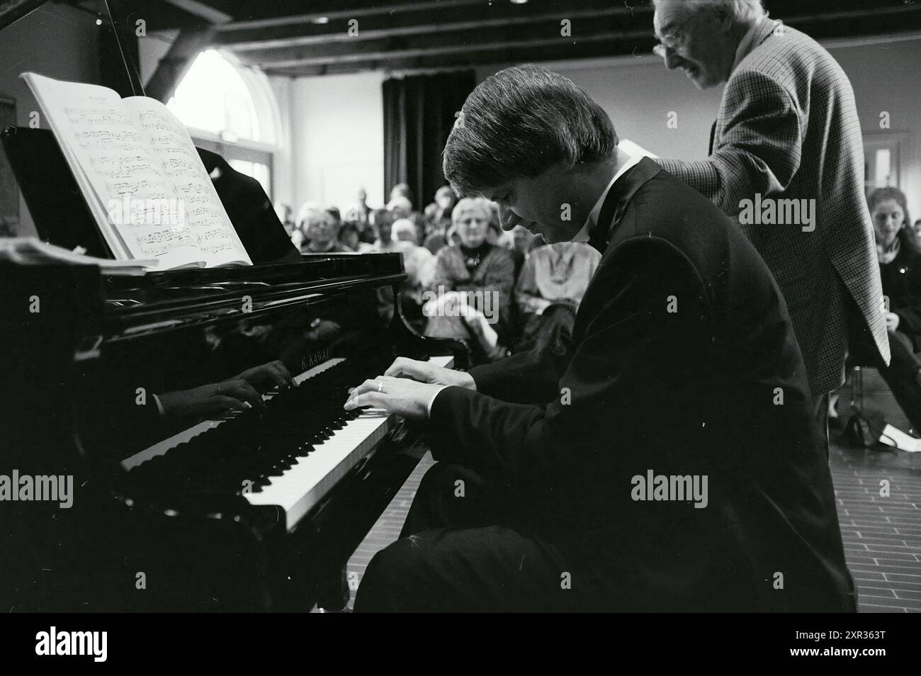 Pianist alwin bar -Fotos und -Bildmaterial in hoher Auflösung – Alamy