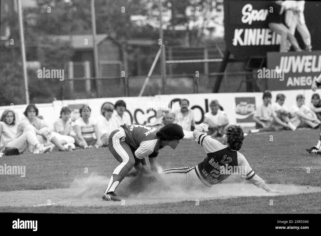 Kinheim - Terrasvogels, Softball, 20.-06-1984, Whizgle Dutch News ...