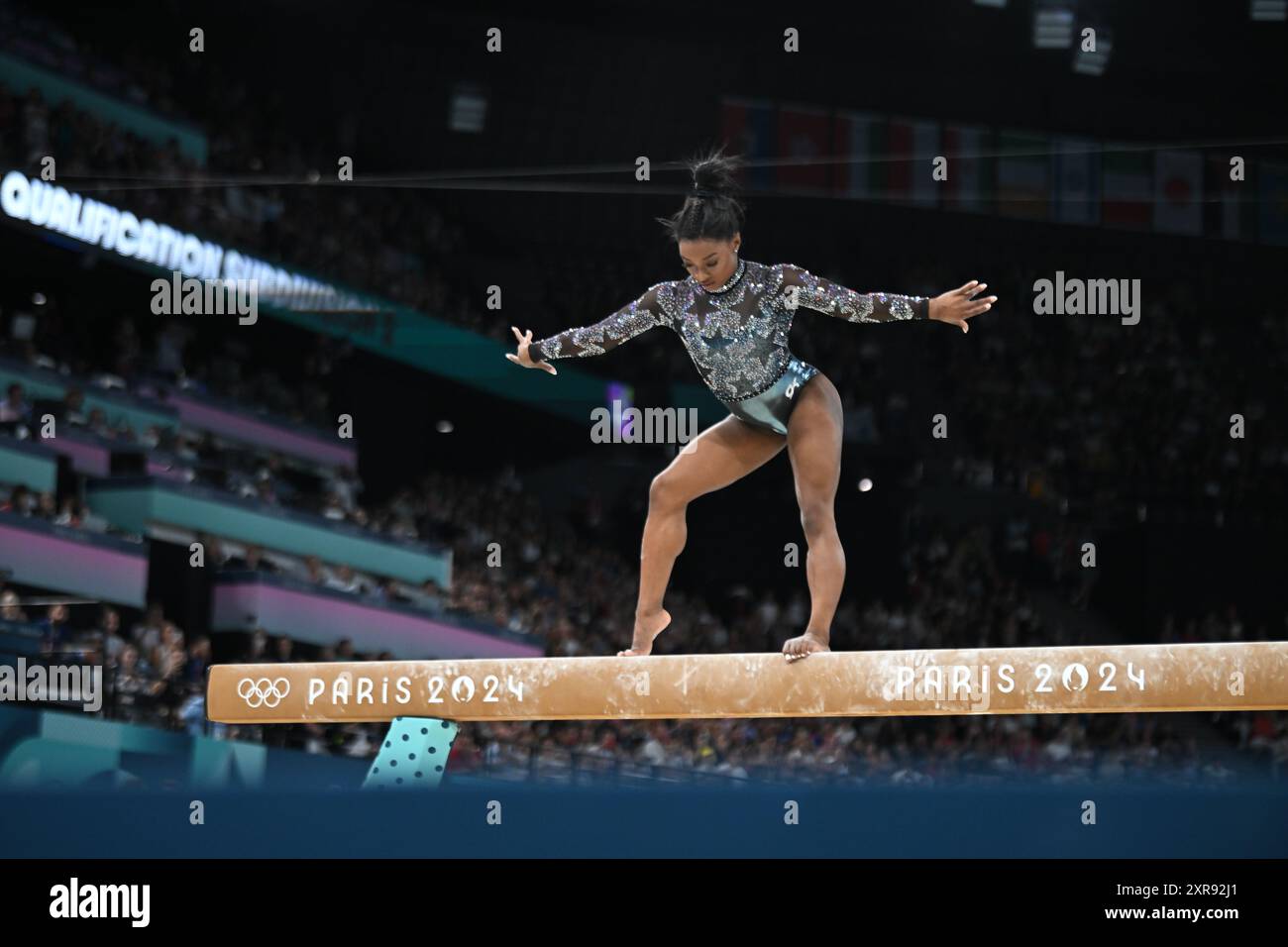 Simone biles paris 2024 -Fotos und -Bildmaterial in hoher Auflösung – Alamy