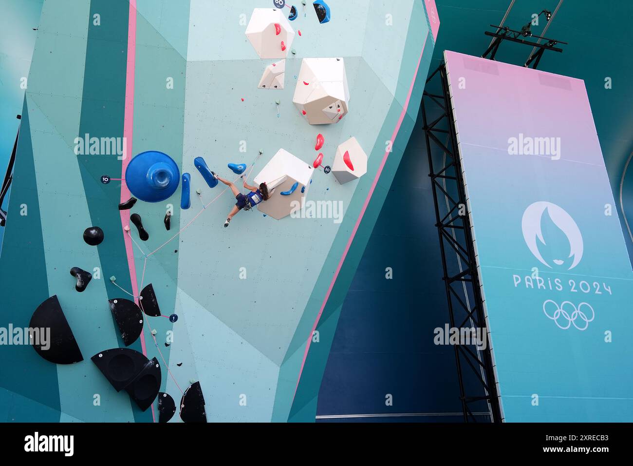 Brooke Raboutou aus den USA beim Women's Boulder & Lead Finale im Le ...