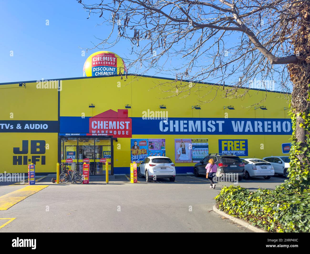 Eintritt zum Chemist Warehouse, South City Shopping Centre, Sydenham ...