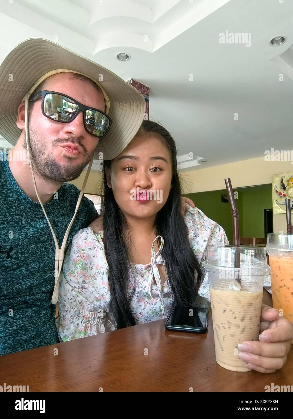 Thailand mädchen -Fotos und -Bildmaterial in hoher Auflösung – Alamy