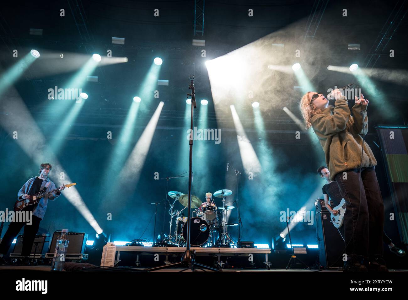 Liveauftritt von blondshell -Fotos und -Bildmaterial in hoher Auflösung ...