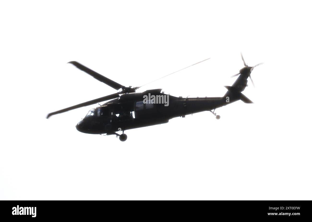 Eine Besatzung des 2nd Battalion der Minnesota National Guard, 147th ...