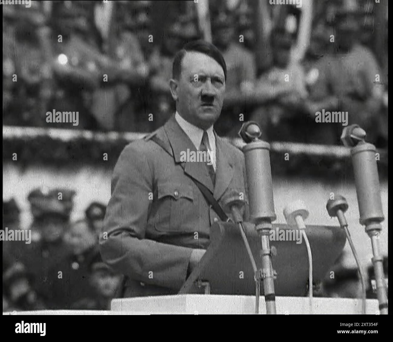 Fuhrer adolf hitler podium rede -Fotos und -Bildmaterial in hoher ...