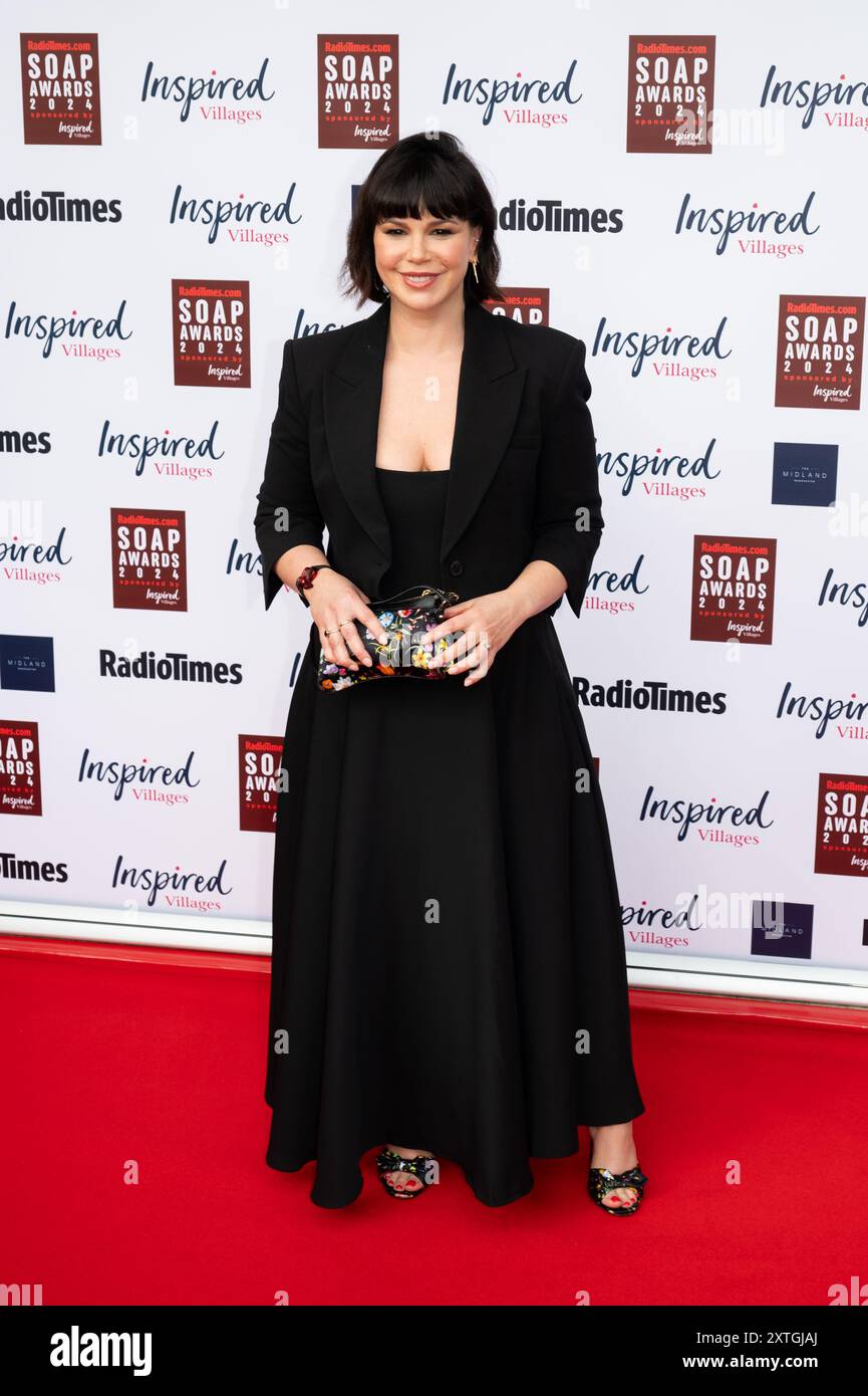 Stars aus Eastenders, Hollyoaks, Coronation Street und Emmerdale kommen ...