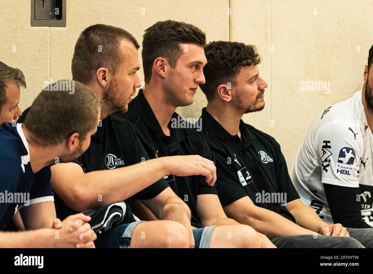 Tomas Mrkva (THW Kiel, #16), Nikola Bilyk (THW Kiel, #53), Elias ... Tomas Mrkva (THW Kiel, #16), Nikola Bilyk (THW Kiel, #53), Elias ...