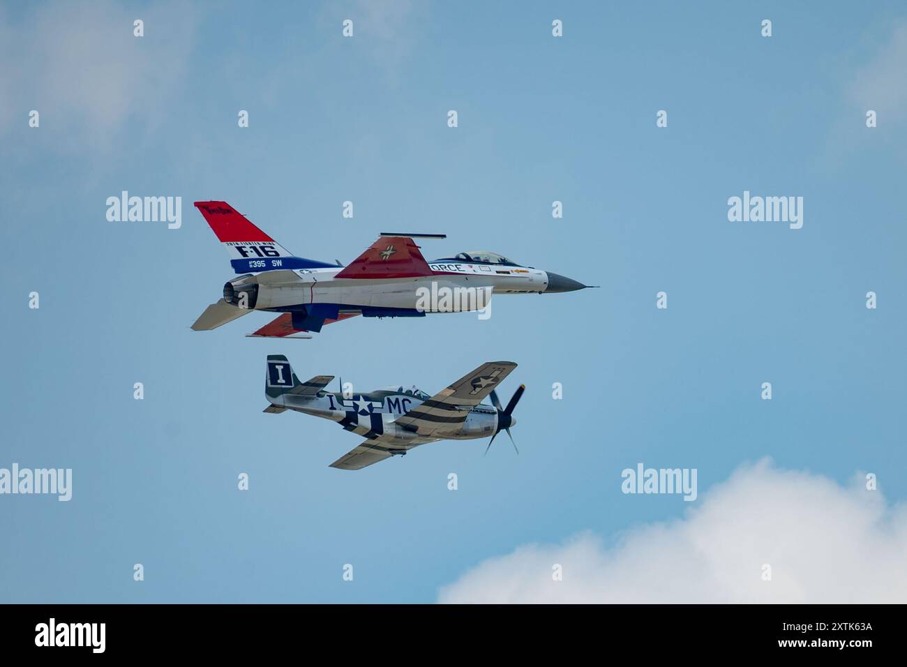 Captain Taylor „FEMA“ Hiester, Kommandant und Pilot des F-16 Viper ...