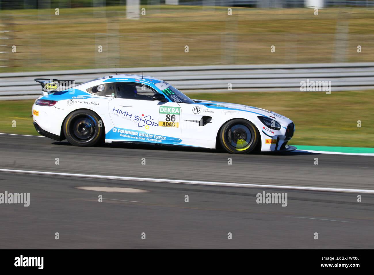 William Tregurtha (GBR) /Emil Gjerdrum (NOR), #86, Mercedes AMG GT4 ...