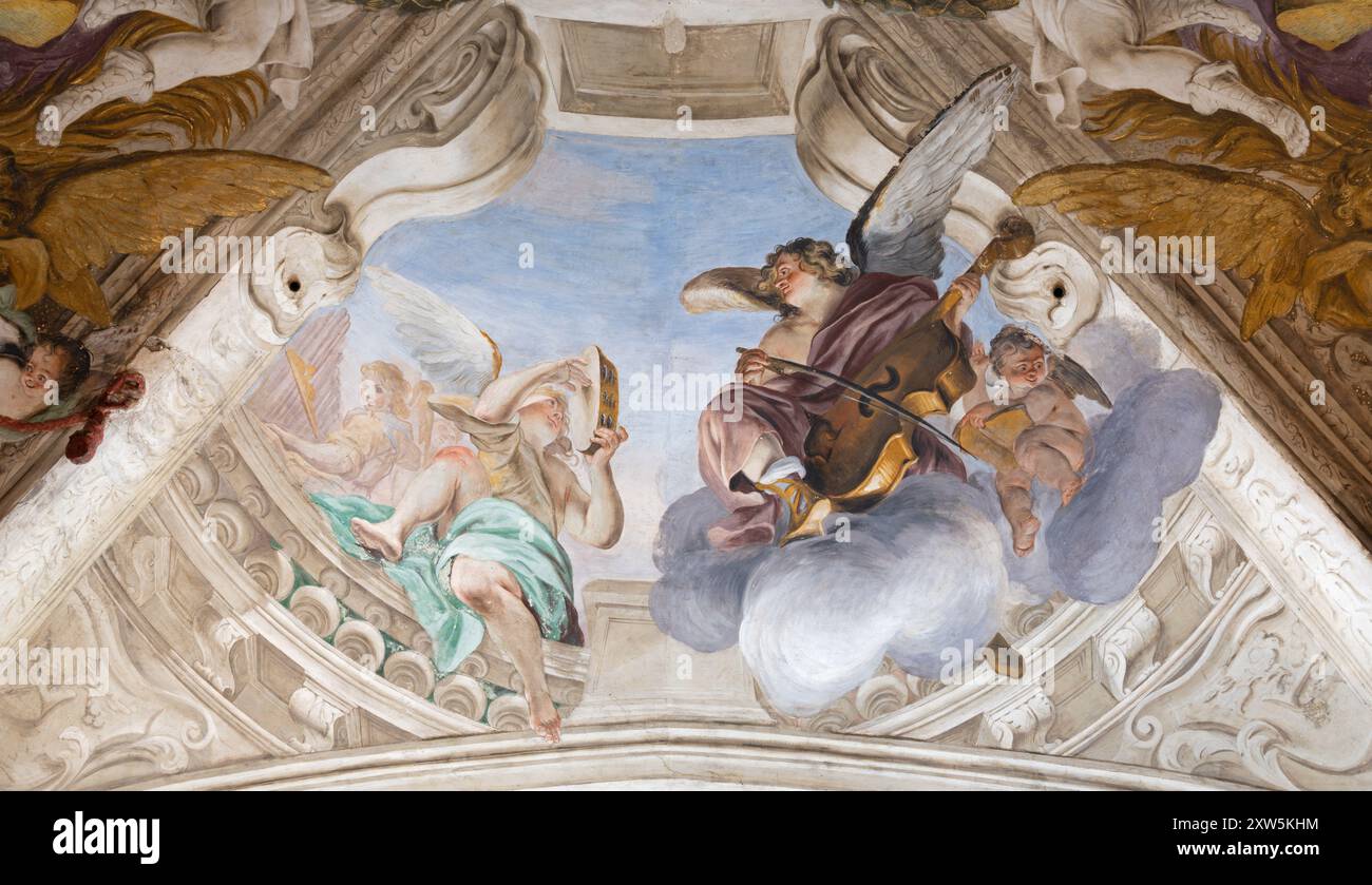 PERUGIA, ITALIEN - 16. MAI 2024: Das barocke Fresko des Engels mit dem ...