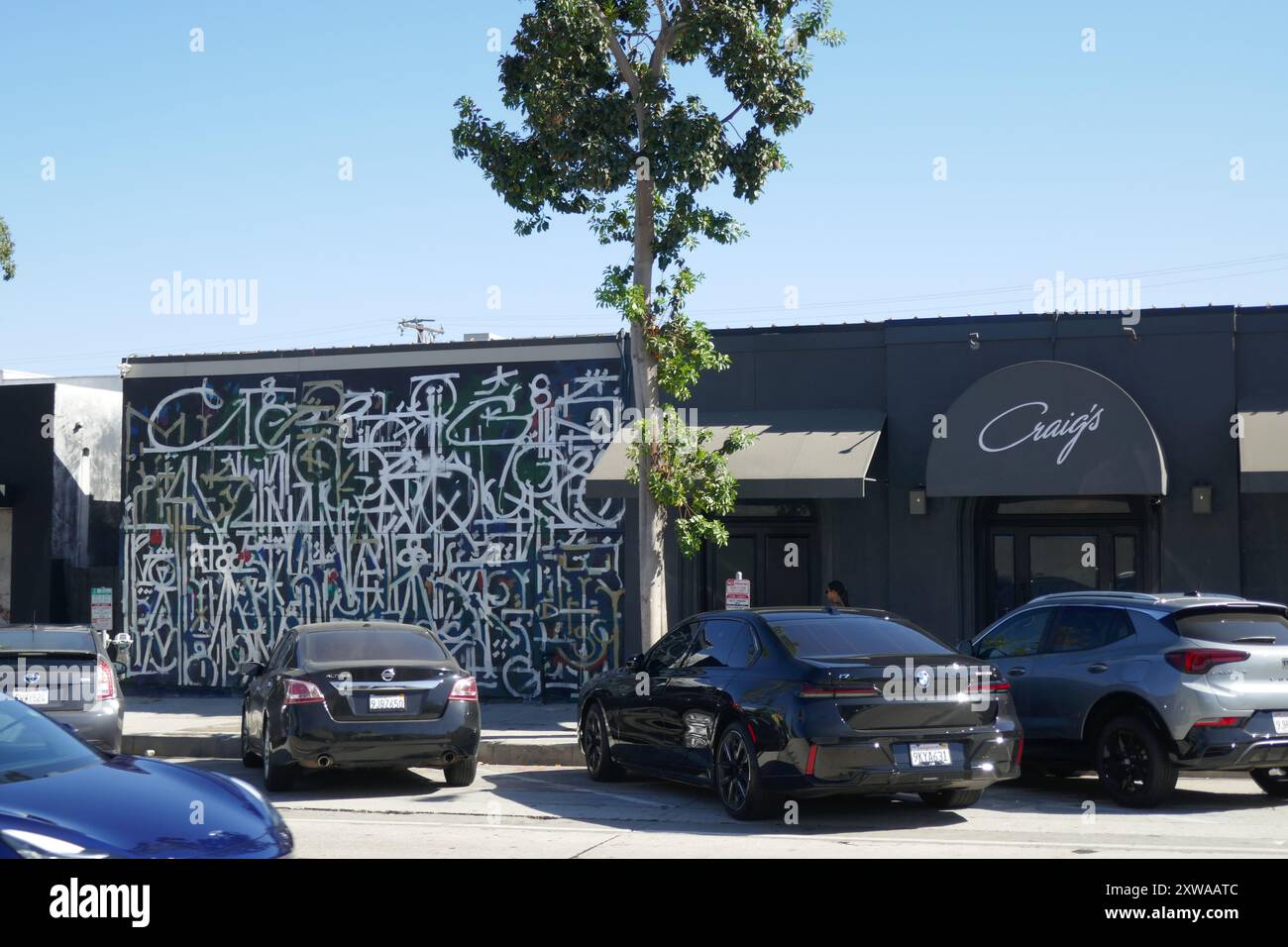 West Hollywood, Kalifornien, USA 18. August 2024 Craig's Restaurant in ...