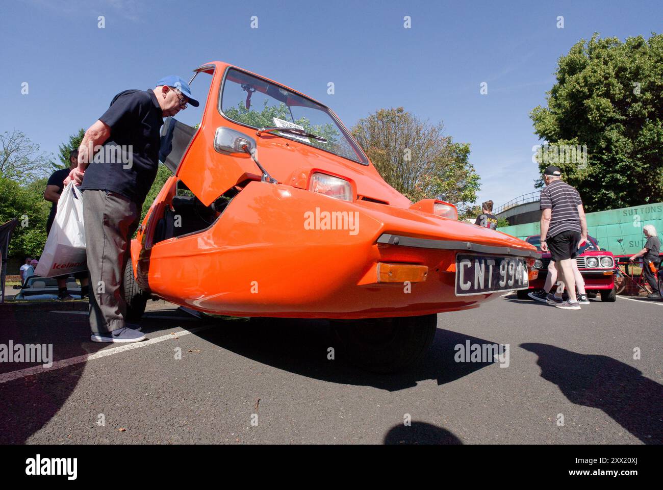 Bug car -Fotos und -Bildmaterial in hoher Auflösung – Alamy
