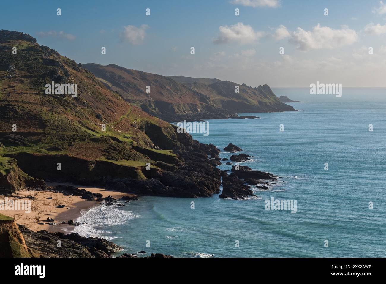 Blick vom Coastal PATH by Gara Rock Hotel, Blick nach Südosten entlang ...
