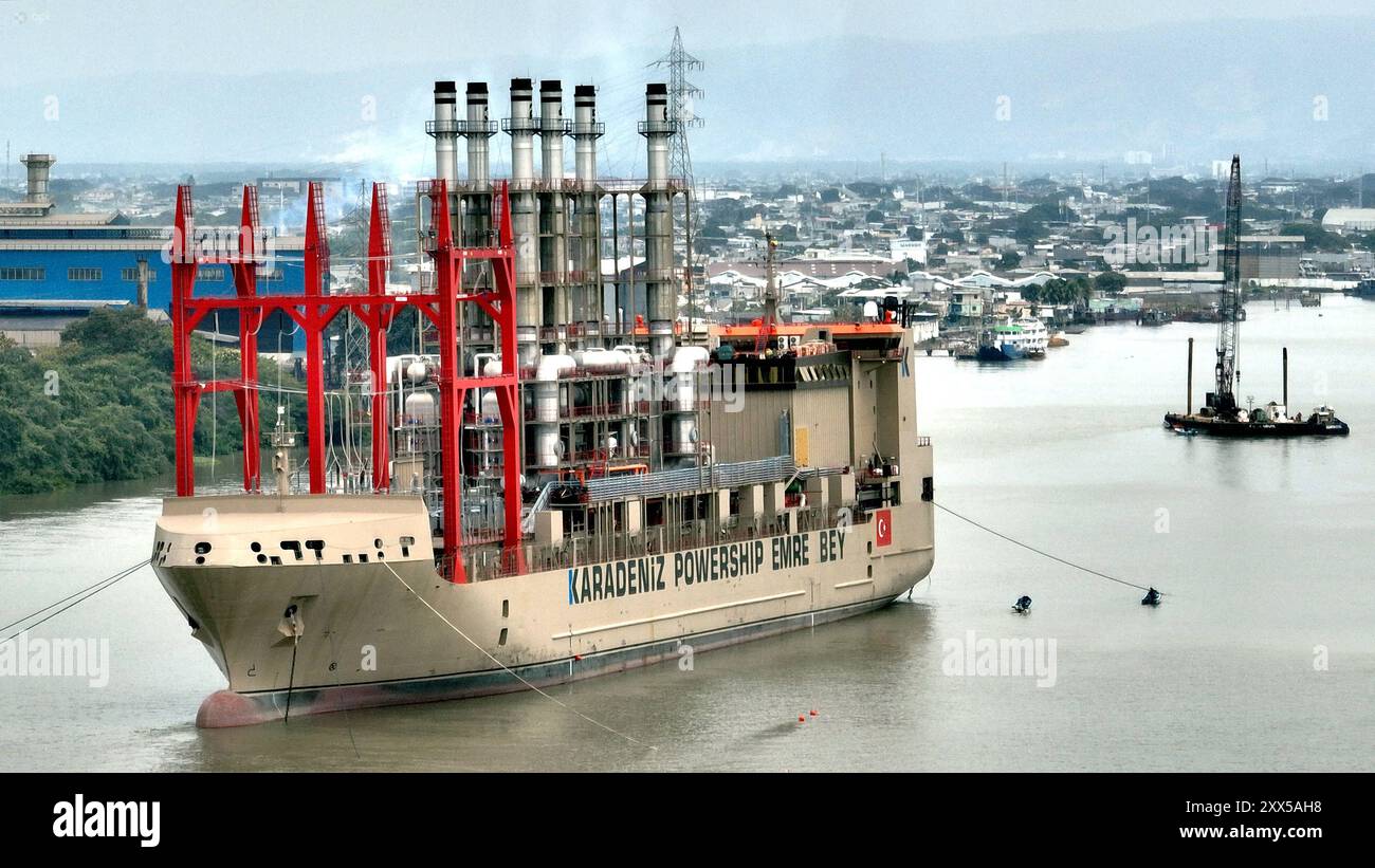 GYE BARGE IN LAS ESCLUSAS Guayaquil, Donnerstag, 22. August 2024 heute ...