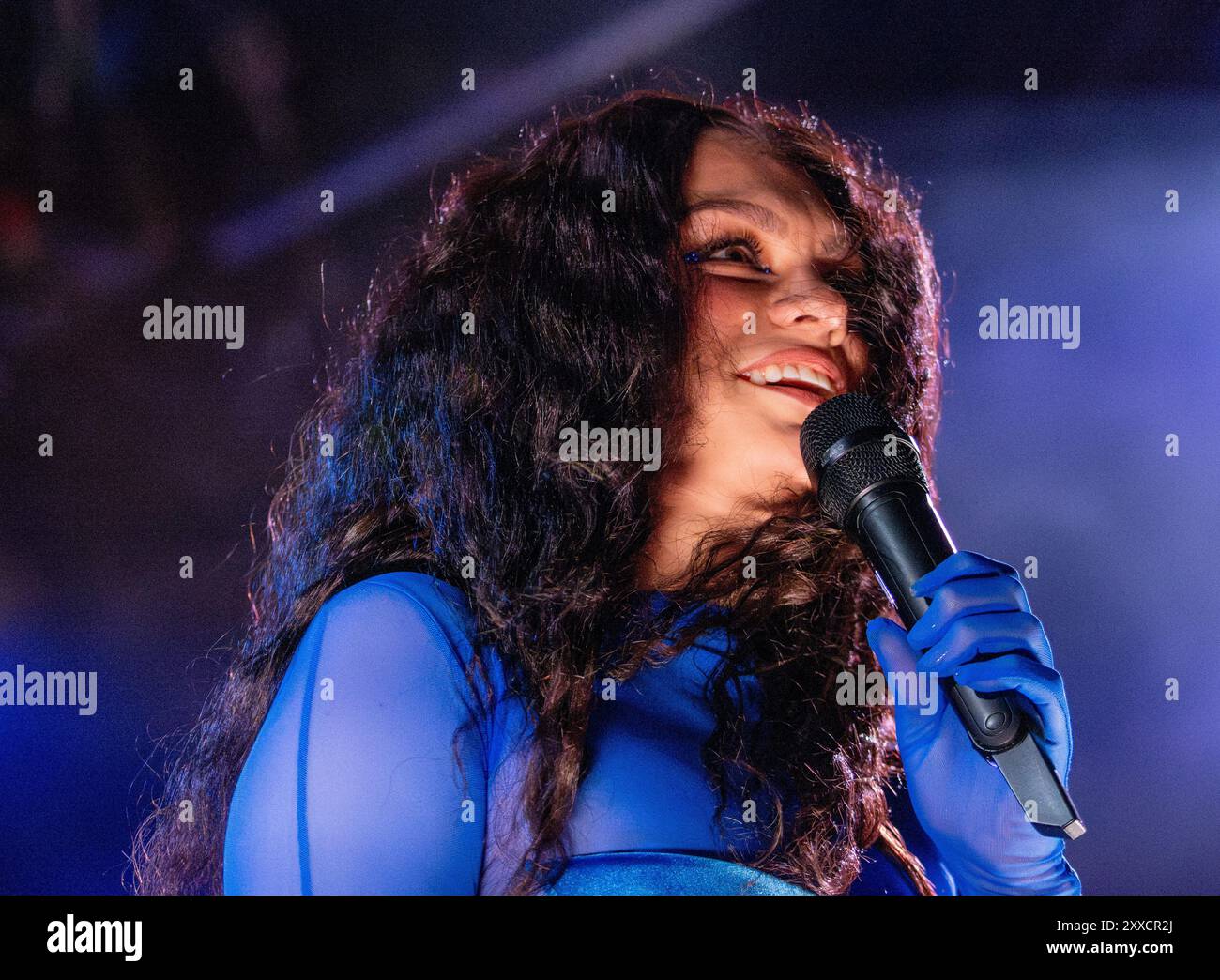 Jessie J (Jessica Ellen Cornish) bringt Manchester Stolz am ersten ...