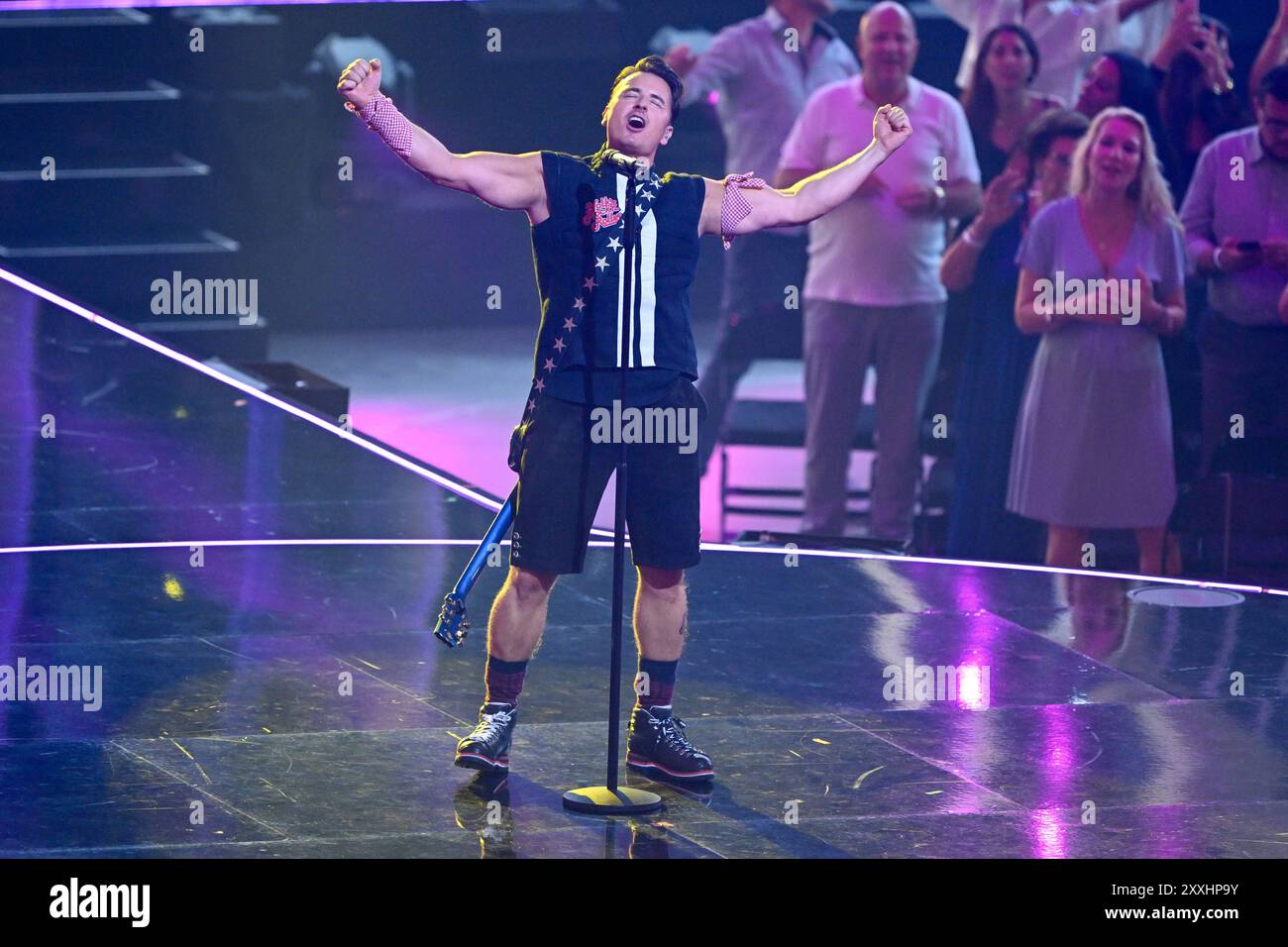 DIE GIOVANNI ZARRELLA SHOW 2024 Uhr 24.08.2024 in der Westfalenhalle in Dortmund Andreas ...