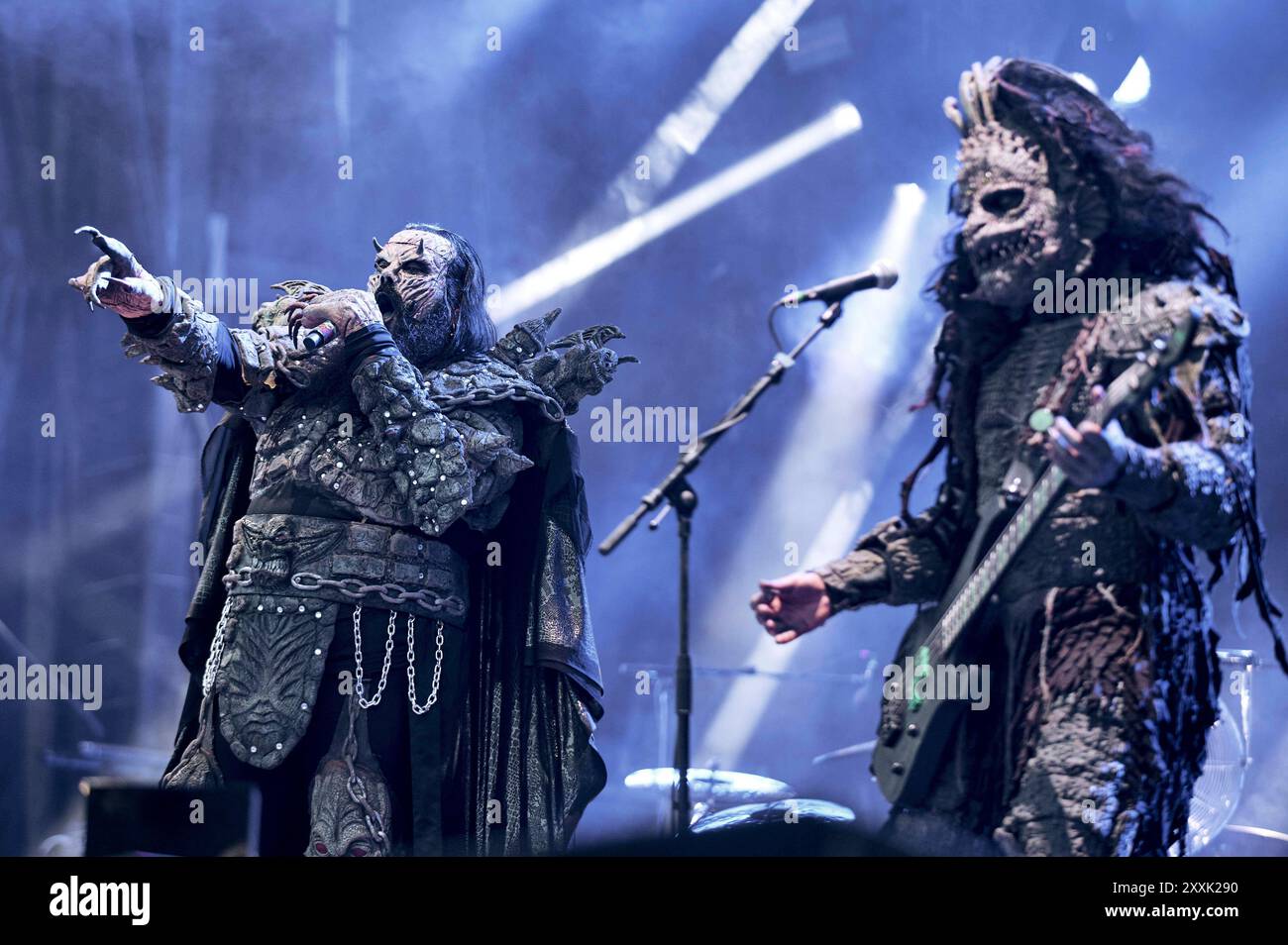 Tomi Mr. Lordi Putaansuu und Hiisi von Lordi live auf dem Riverside ...