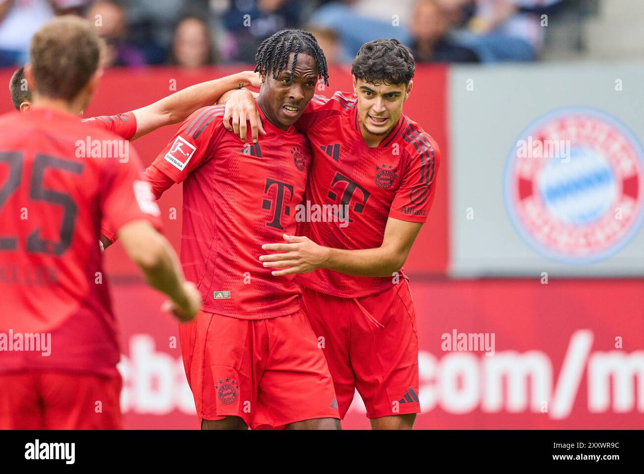 München, Deutschland. August 2024. Mathys Tel, FCB 39 feiert sein Ziel ...