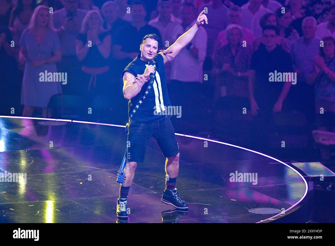 DIE GIOVANNI ZARRELLA SHOW 2024 Uhr 24.08.2024 in der Westfalenhalle in Dortmund Andreas ...