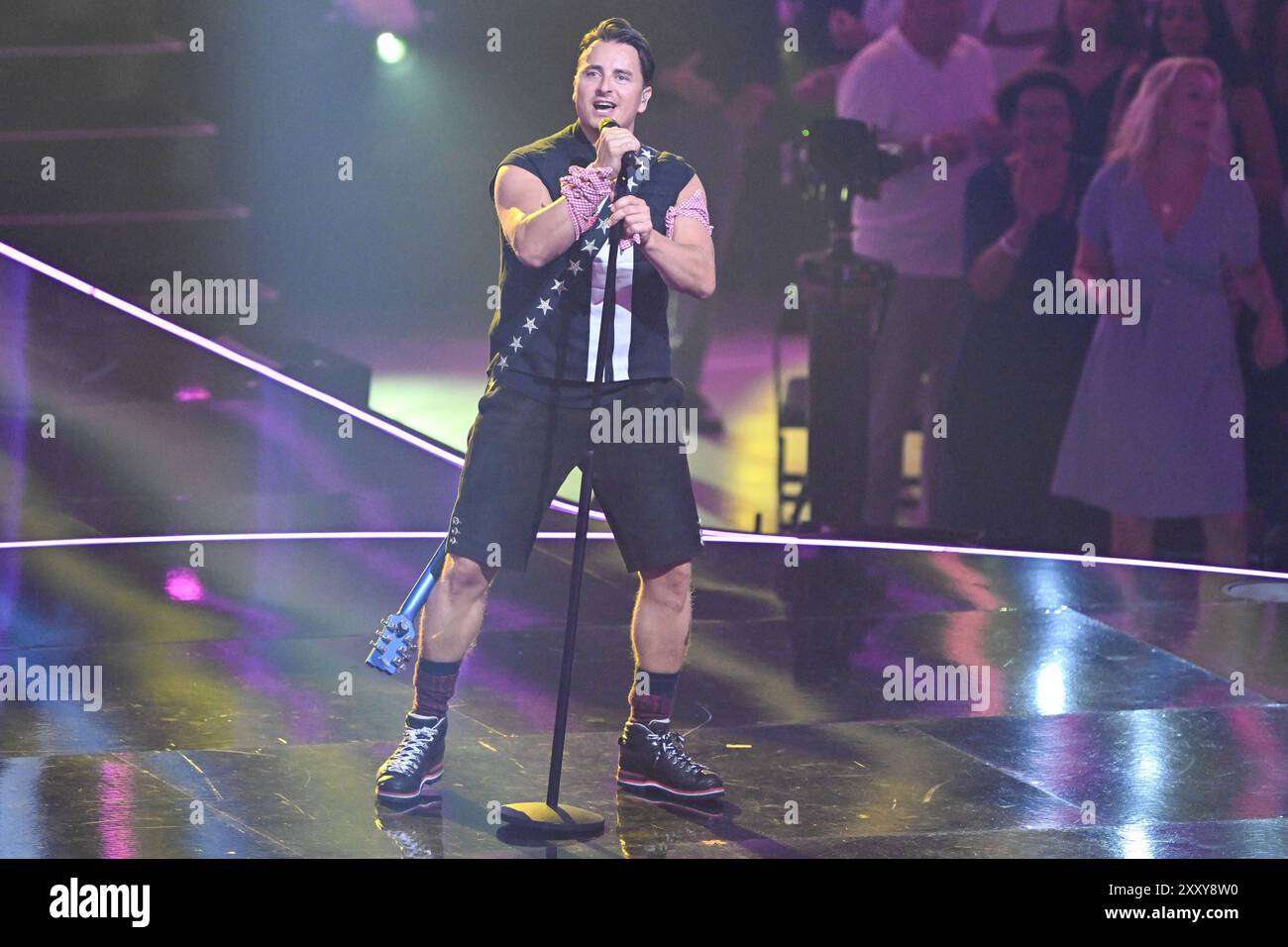 DIE GIOVANNI ZARRELLA SHOW 2024 Uhr 24.08.2024 in der Westfalenhalle in Dortmund Andreas ...