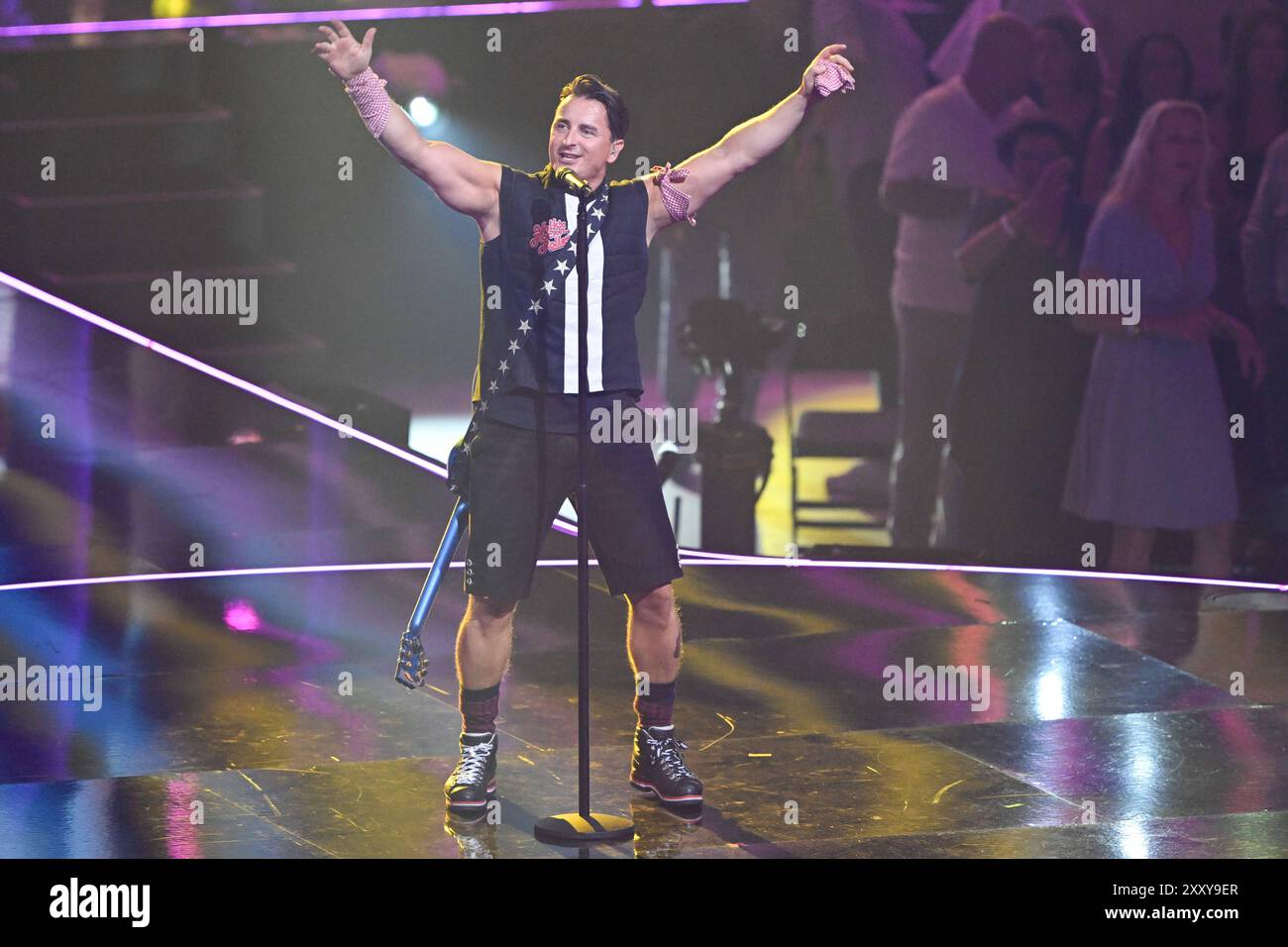 DIE GIOVANNI ZARRELLA SHOW 2024 Uhr 24.08.2024 in der Westfalenhalle in Dortmund Andreas ...