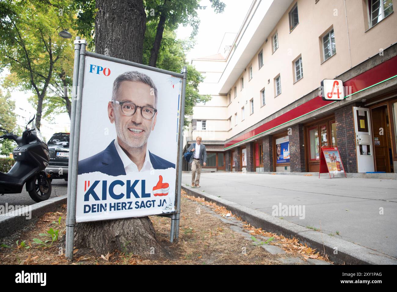 Wien, Österreich. August 2024. ÖSTERREICH; WIEN; 20240827; Poster für die bevorstehenden ...