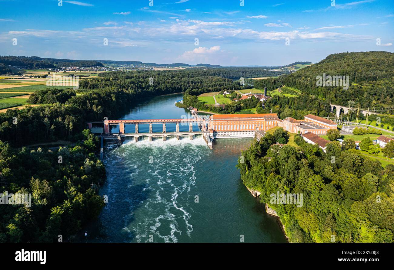 Glattfelden, Schweiz, 20. Juli 2024: Vogelperspektive des Kraftwerks ...