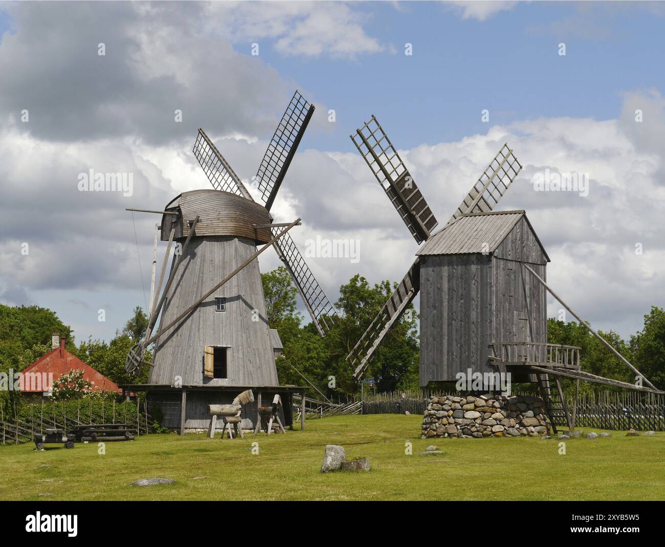 Aus Wikipedia: Der Angla Mühlenhügel befindet sich auf der estnischen ...