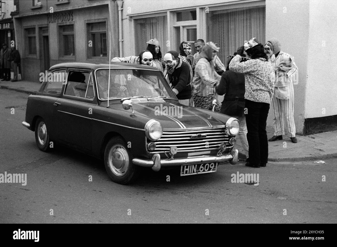 Ländliches Irland 1970er Jahre Das jährliche Folklore-Festival der ...