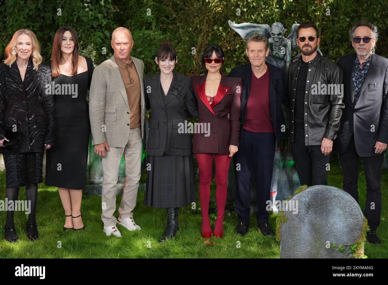 (Von links nach rechts) Catherine O'Hara, Monica Bellucci, Michael ...