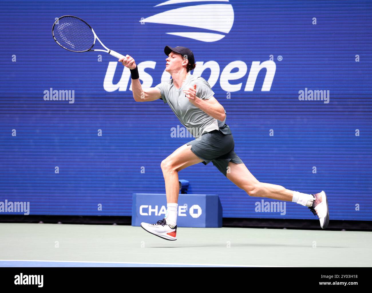 Jannik sinner form -Fotos und -Bildmaterial in hoher Auflösung – Alamy