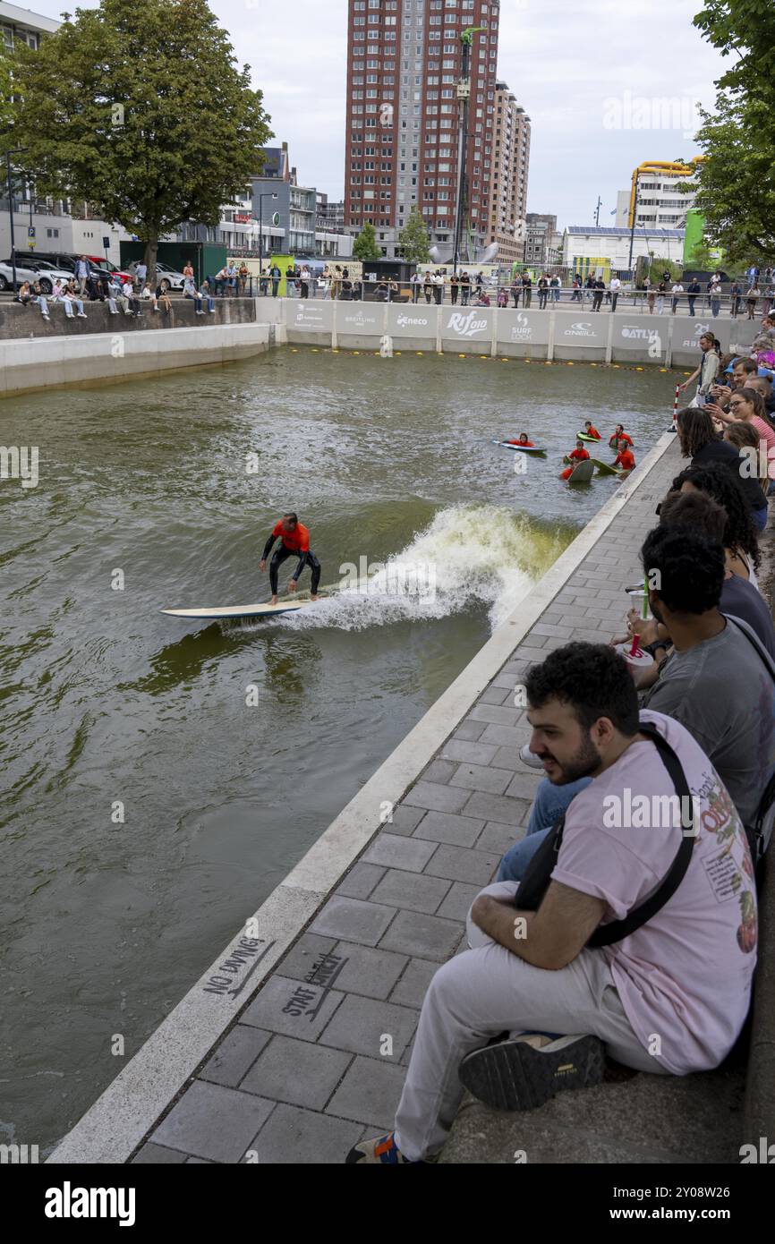 Surfanlage im Stadtzentrum von Rotterdam, Rif010, angeblich die ...